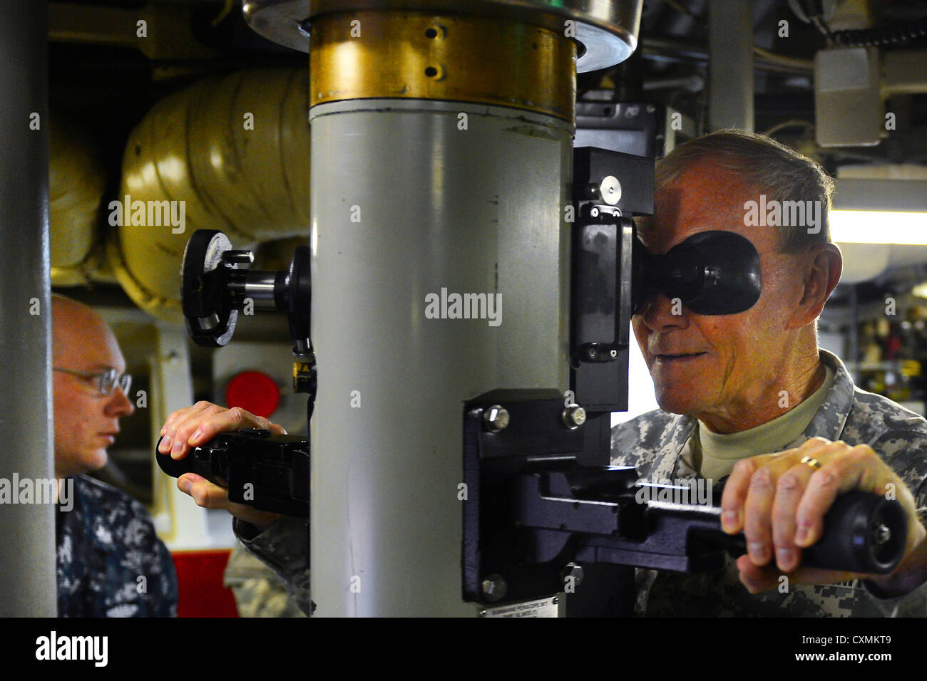 Submarine periscope hi-res stock photography and images - Alamy