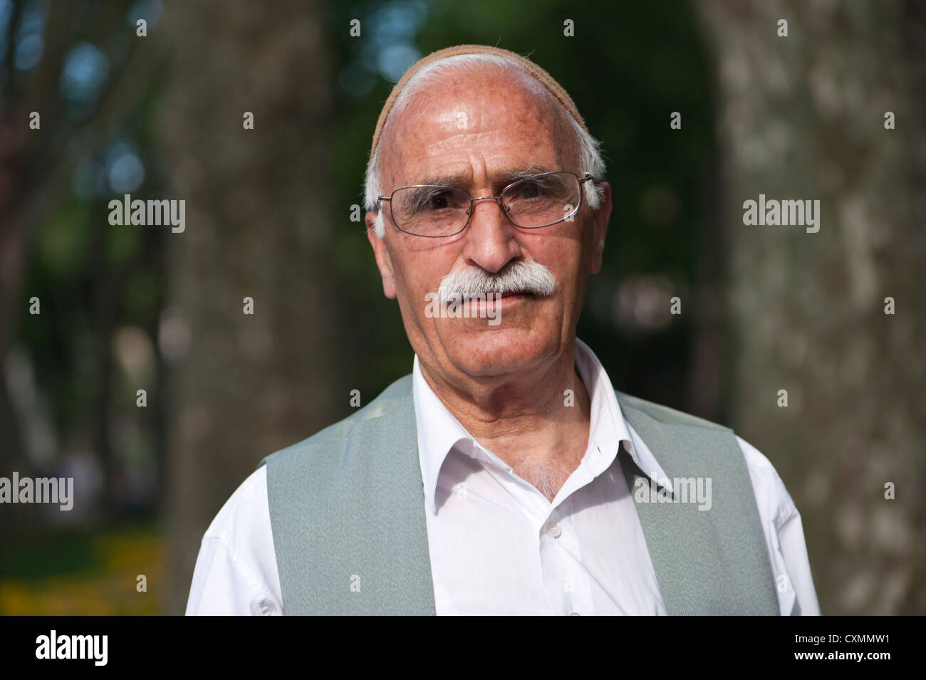 Elderly turkish man hi-res stock photography and images - Alamy