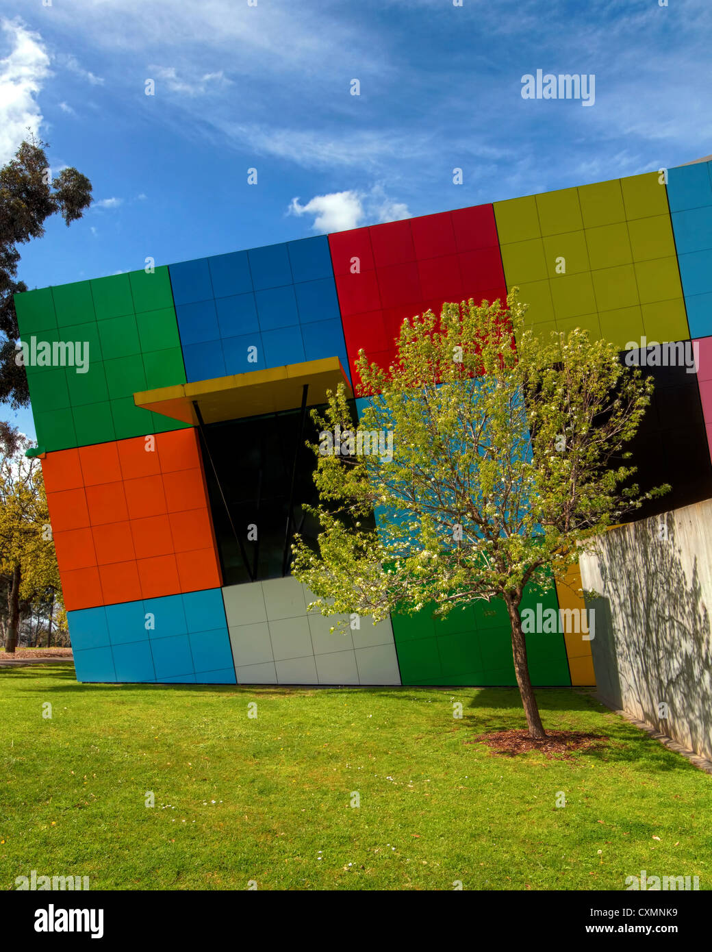 Sunken Cube | Melbourne Museum Stock Photo - Alamy