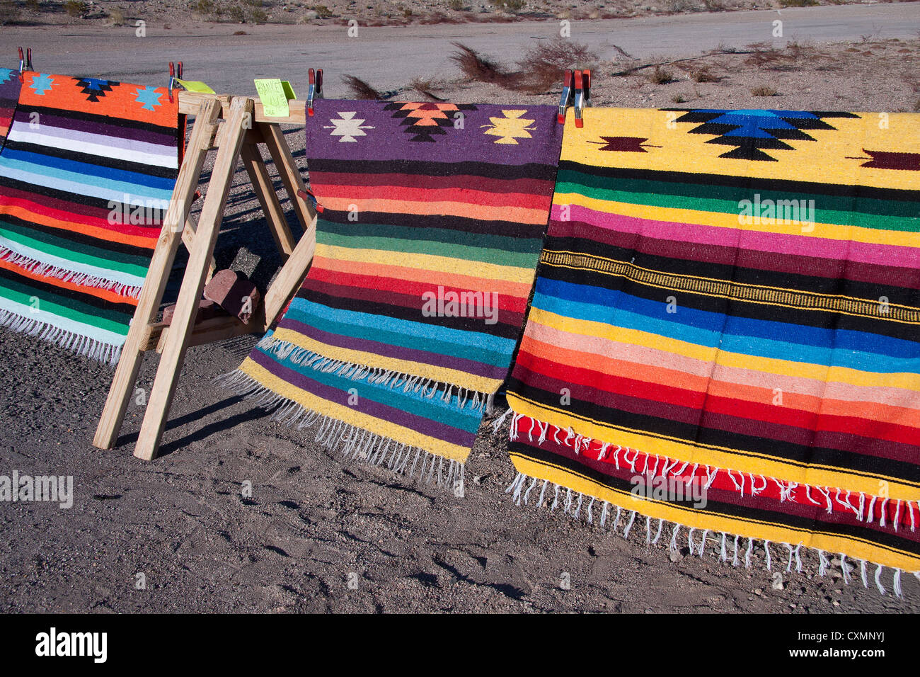 Native american art display hi-res stock photography and images - Alamy