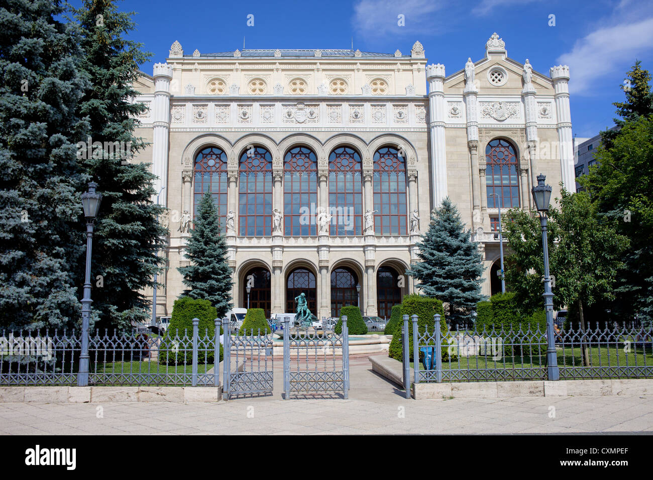 Vigado Concert Hall and Square (Vigado Ter) in Budapest, Hungary Stock ...