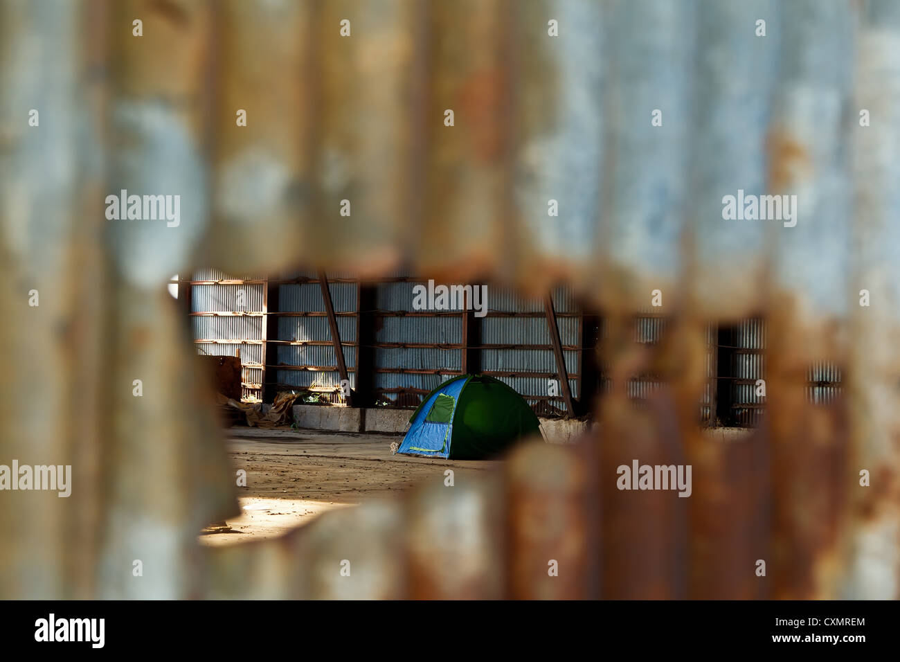 Poor poverty homeless tent hi-res stock photography and images - Alamy