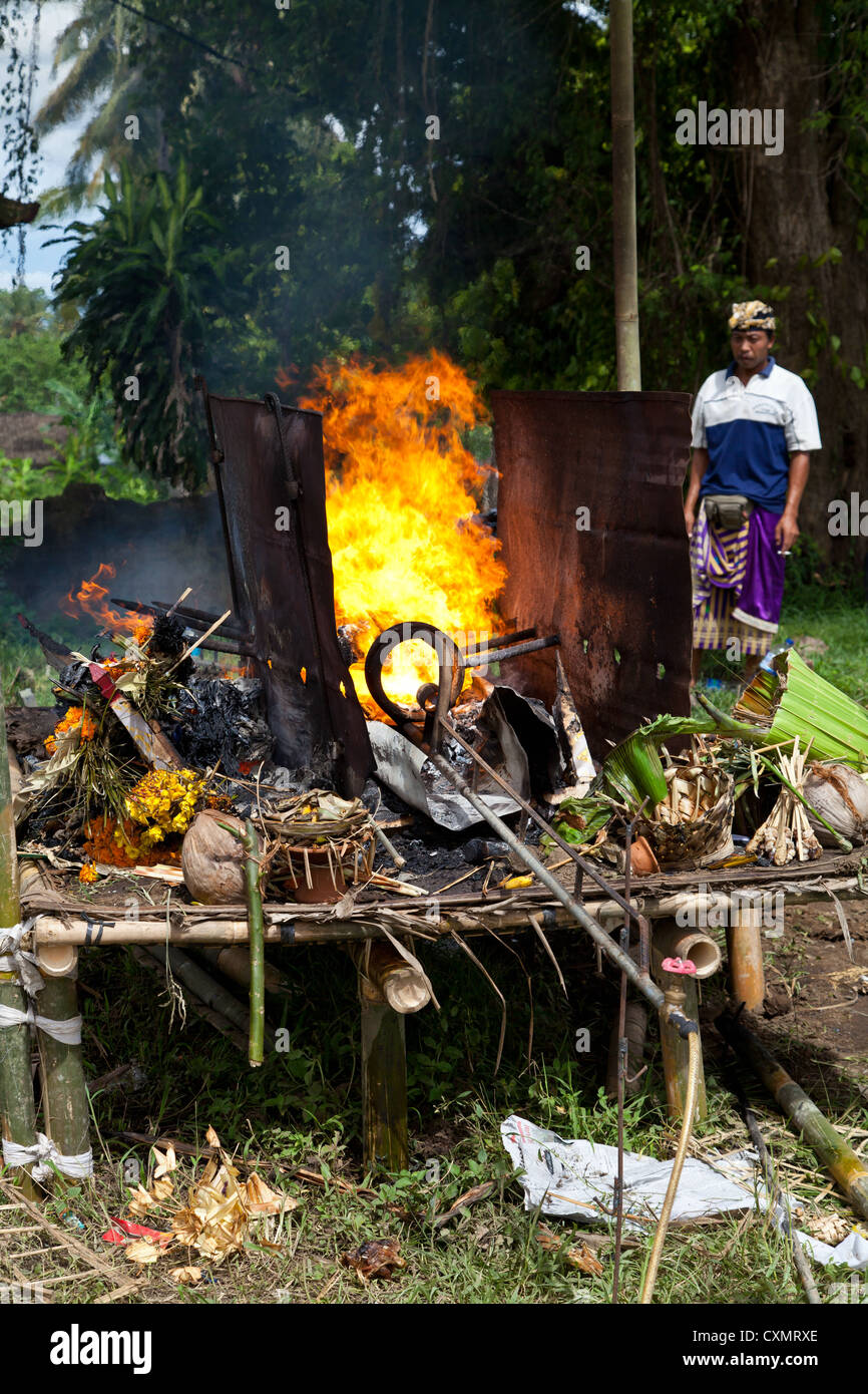 Traditional Fire Cremation of a Dead on Bali Stock Photo - Alamy