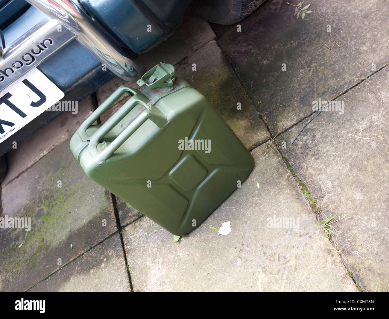 Jerry can hi-res stock photography and images - Alamy