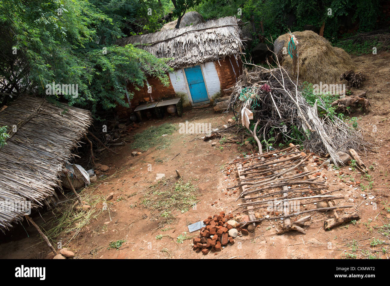 Farm yard building tradition hi-res stock photography and images - Alamy