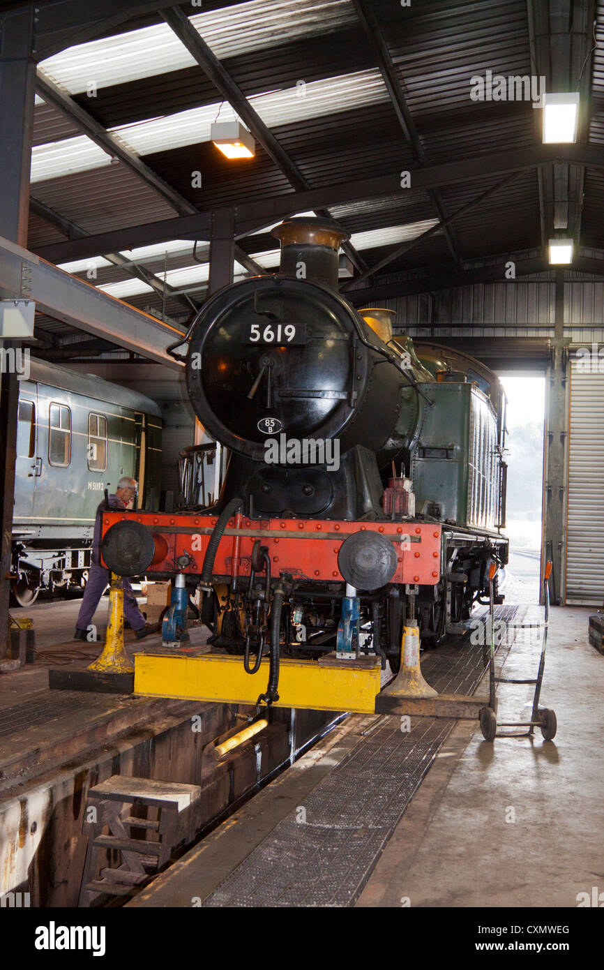 Steam locomotive workshop hi-res stock photography and images - Alamy