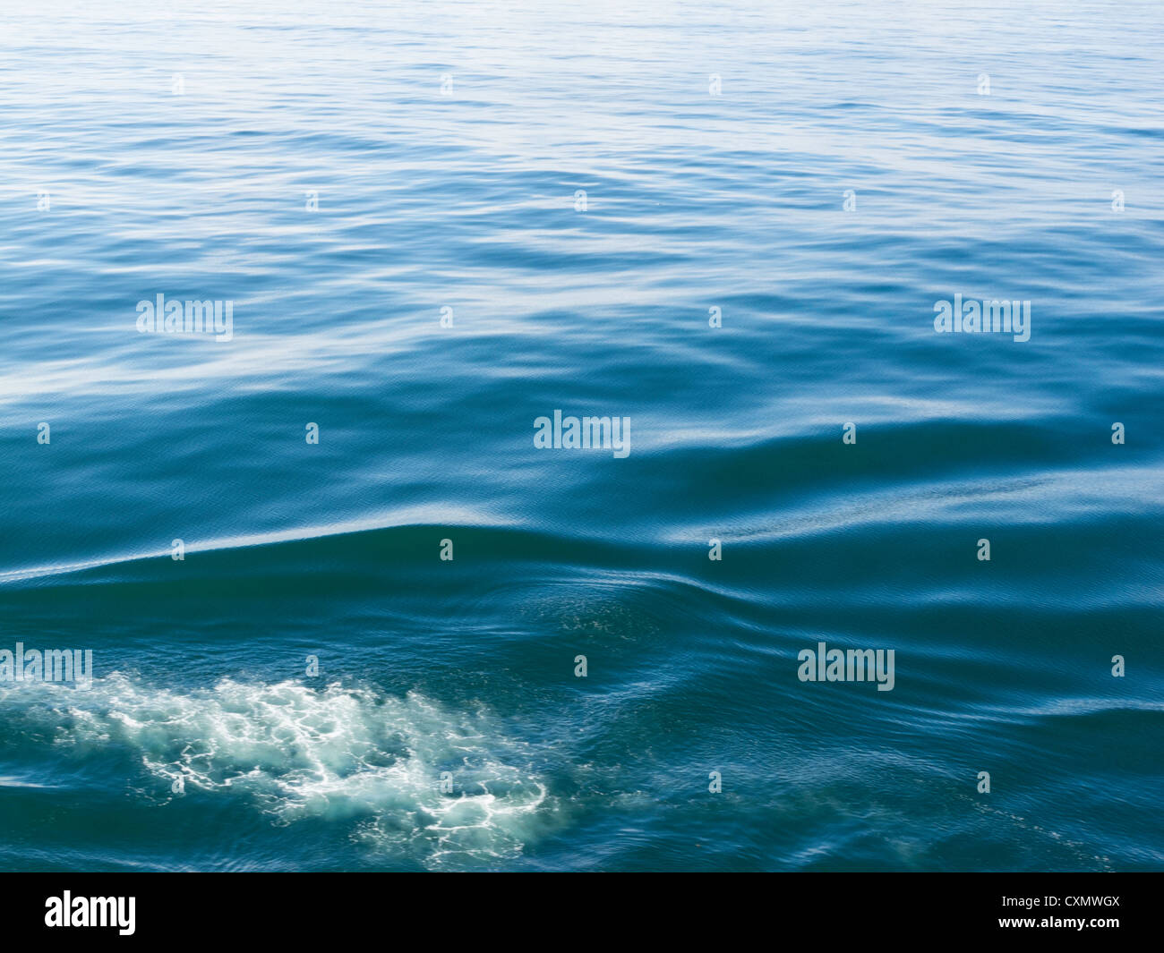 Ocean swells hi-res stock photography and images - Alamy
