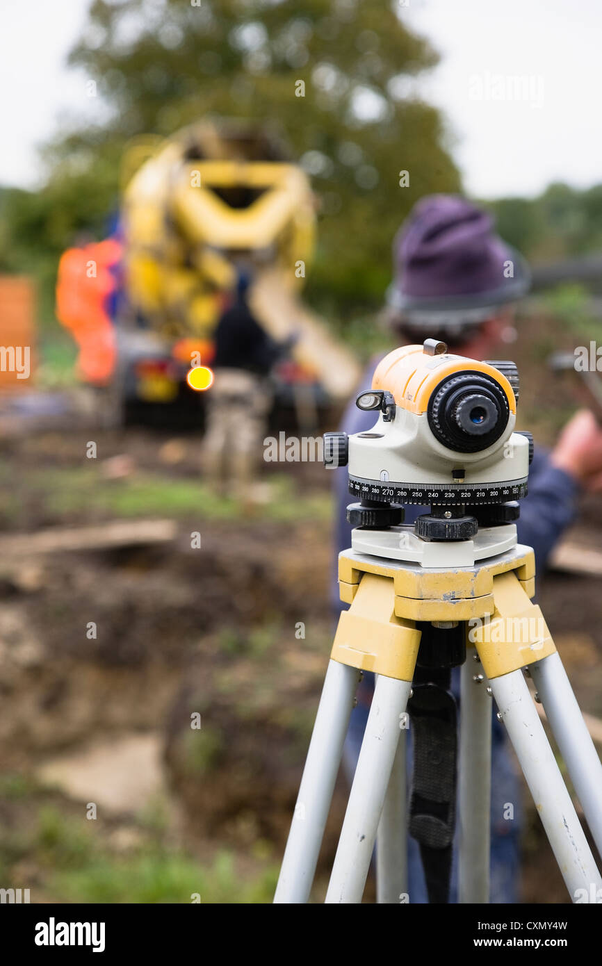 A surveyor with a theodolite hi-res stock photography and images - Alamy