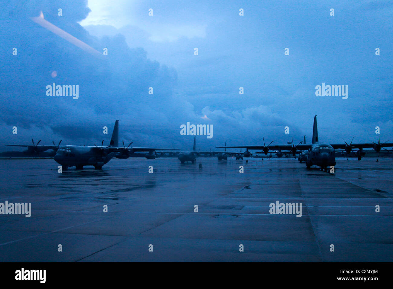 Marine refueler transport squadron hi-res stock photography and images ...