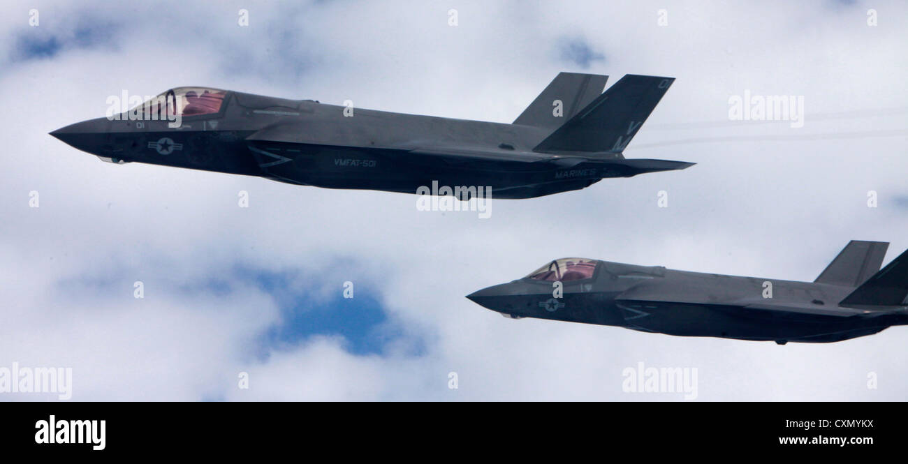 An F-35B Joint Strike Fighter performs its first aerial refueling with ...