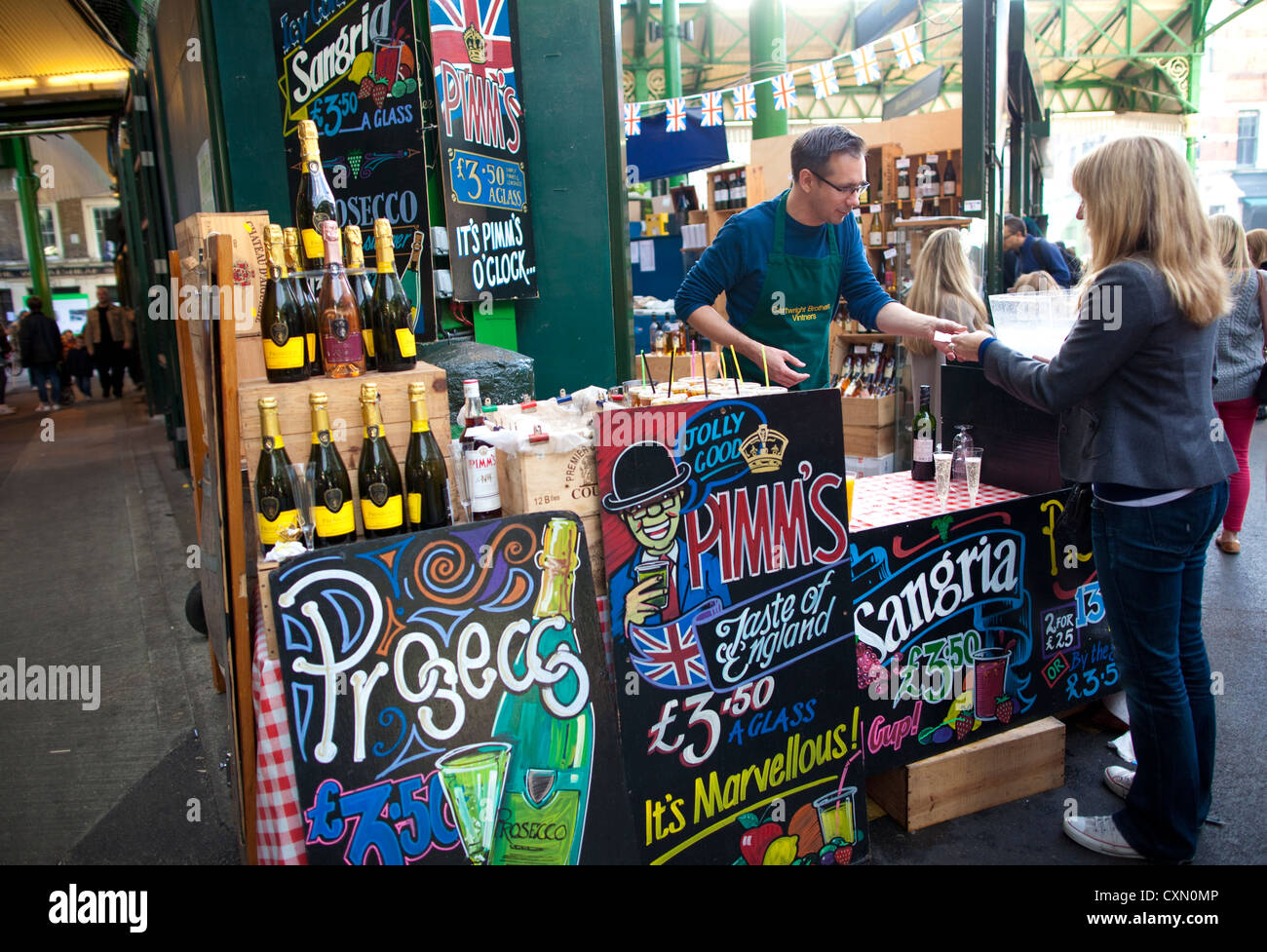 Market stallholder uk hi-res stock photography and images - Alamy