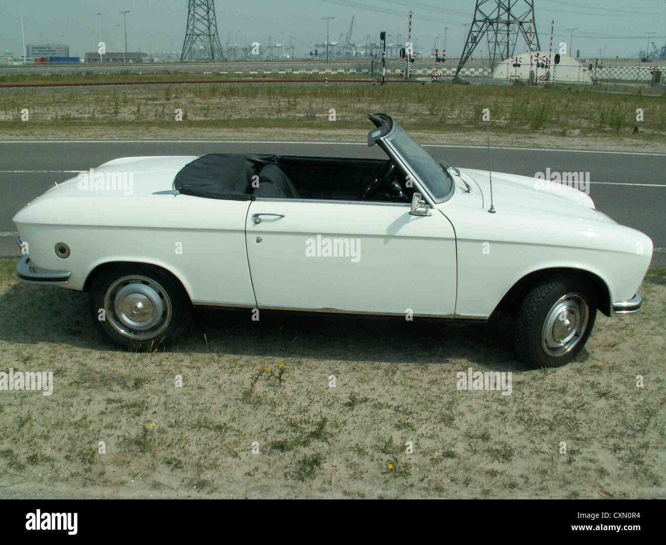 Peugeot 204 hi-res stock photography and images - Alamy