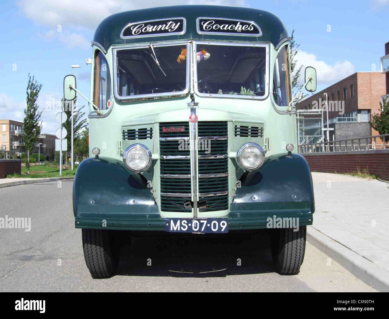 Green Bedford ob classic bus Stock Photo - Alamy
