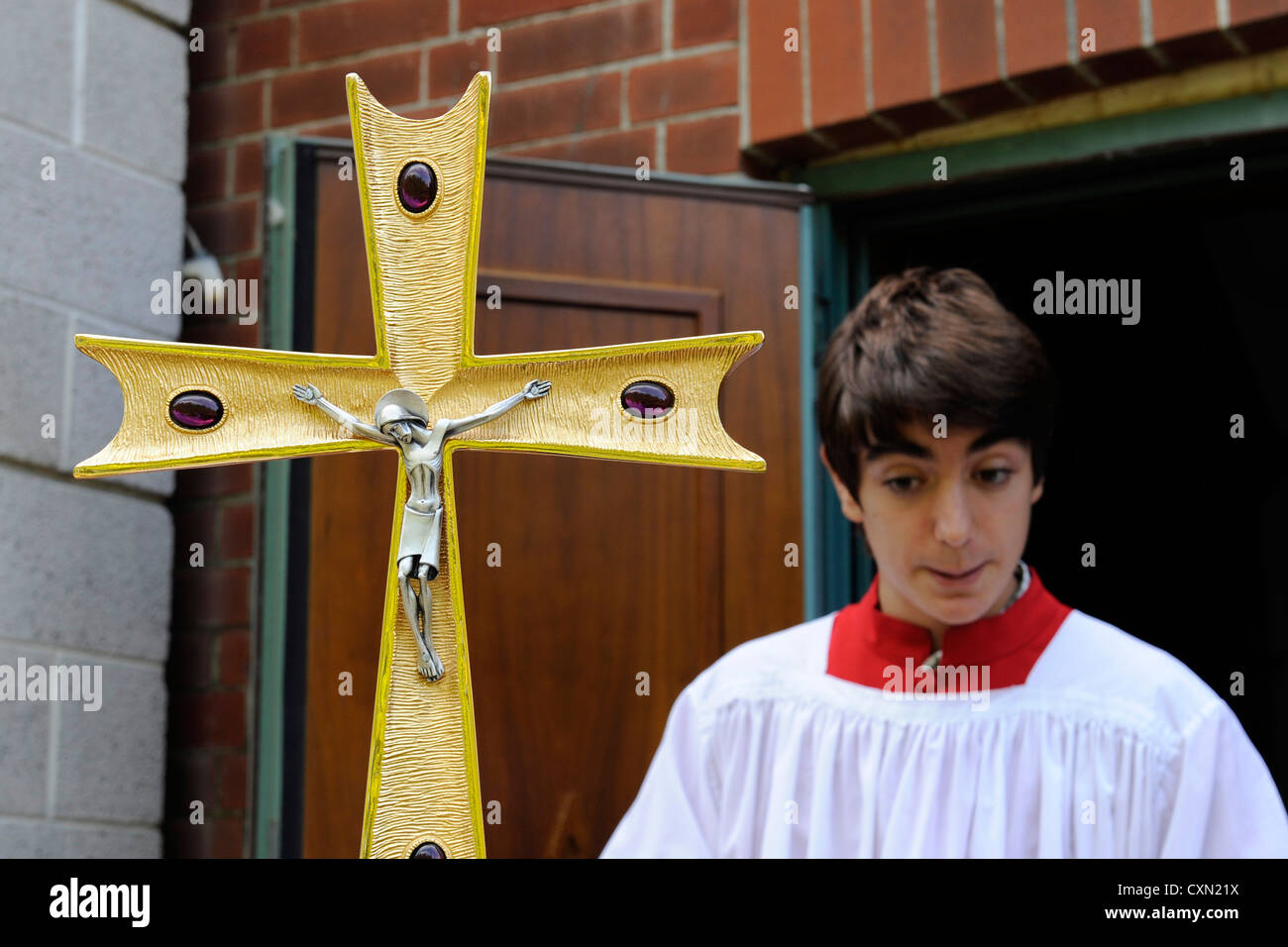 Catholic altar boy's cross hi-res stock photography and images - Alamy
