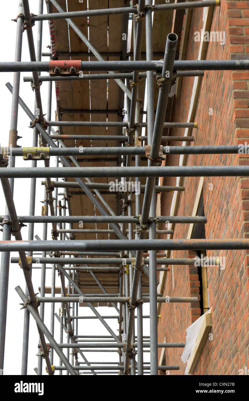 Scaffolding on side of building hi-res stock photography and images - Alamy