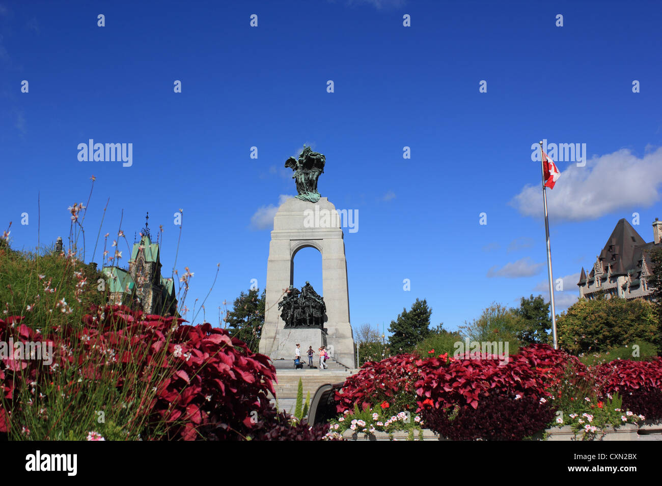 National war memorial, ottawa, canada hi-res stock photography and images - Alamy