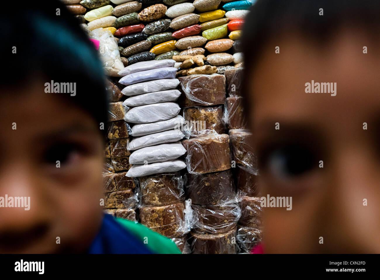 Sugarcane blocks hi-res stock photography and images - Alamy