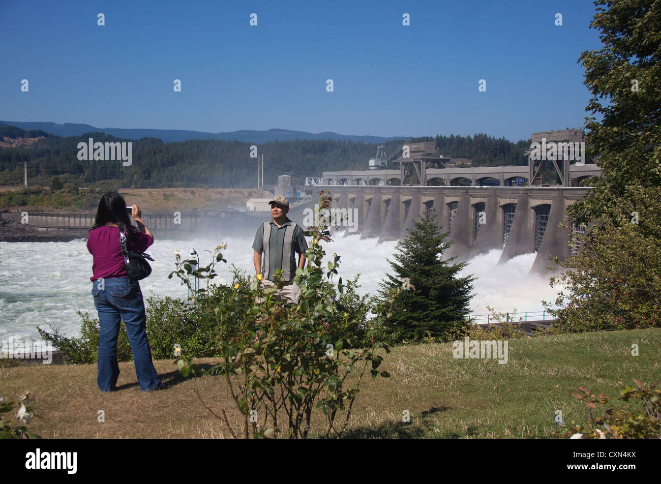 Bonneville Dam spillway, Columbia River, Oregon and Washington Stock Photo - Alamy