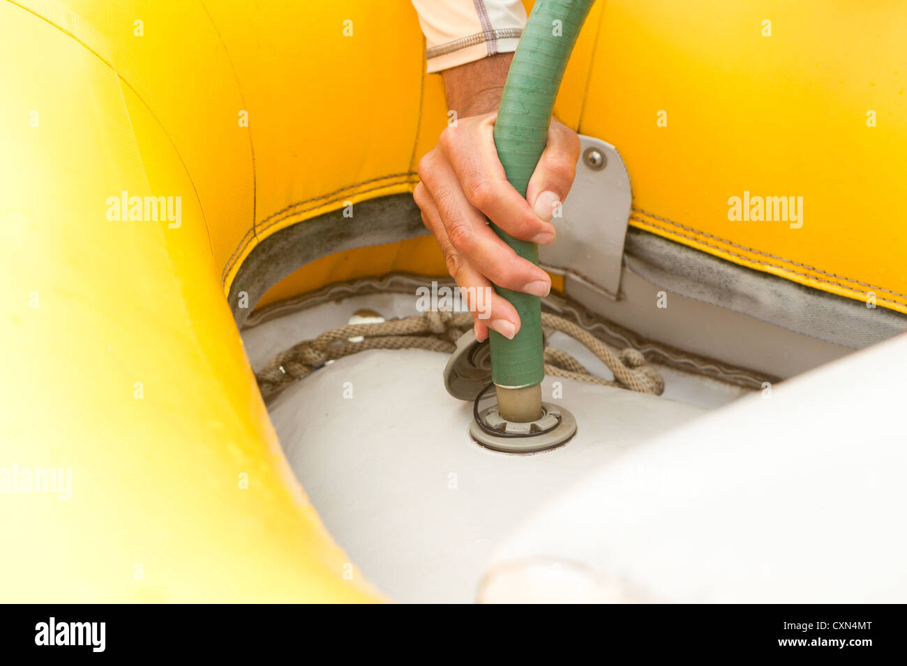 WHITEWATER RAFTING WHITE WATER RAFT BOAT INFLATABLE PADDLING BOAT ...