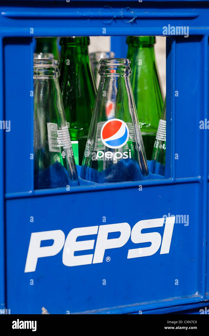 Empty pepsi bottles hi-res stock photography and images - Alamy