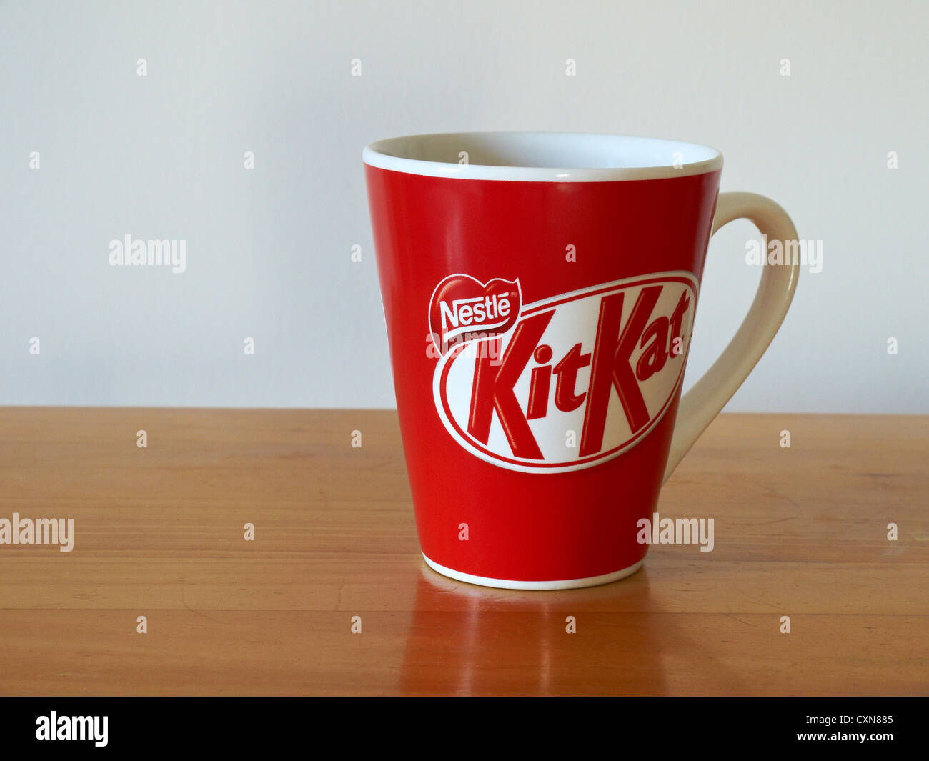 Kit kat mug hi-res stock photography and images - Alamy