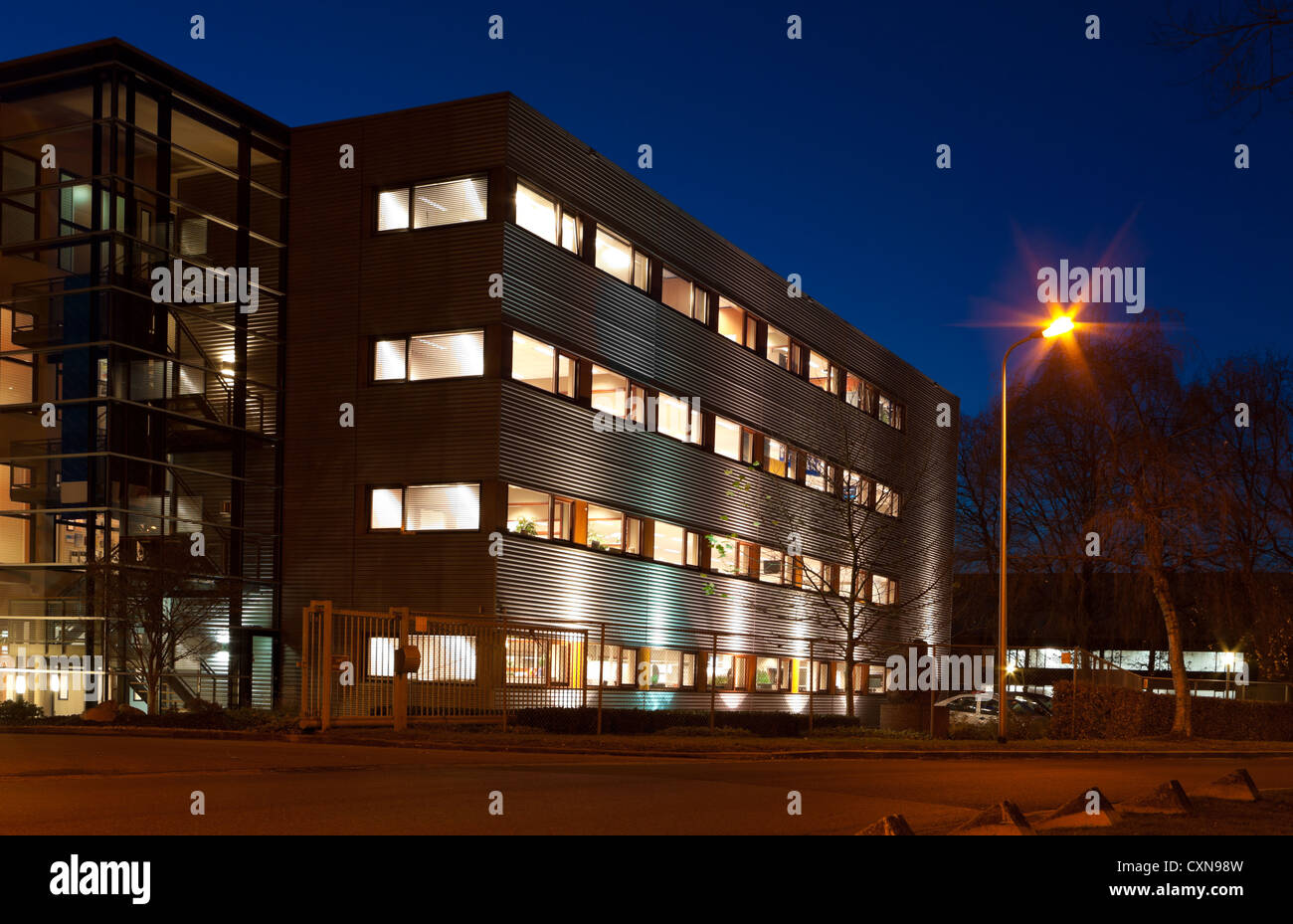 Office building facade night hi-res stock photography and images - Alamy