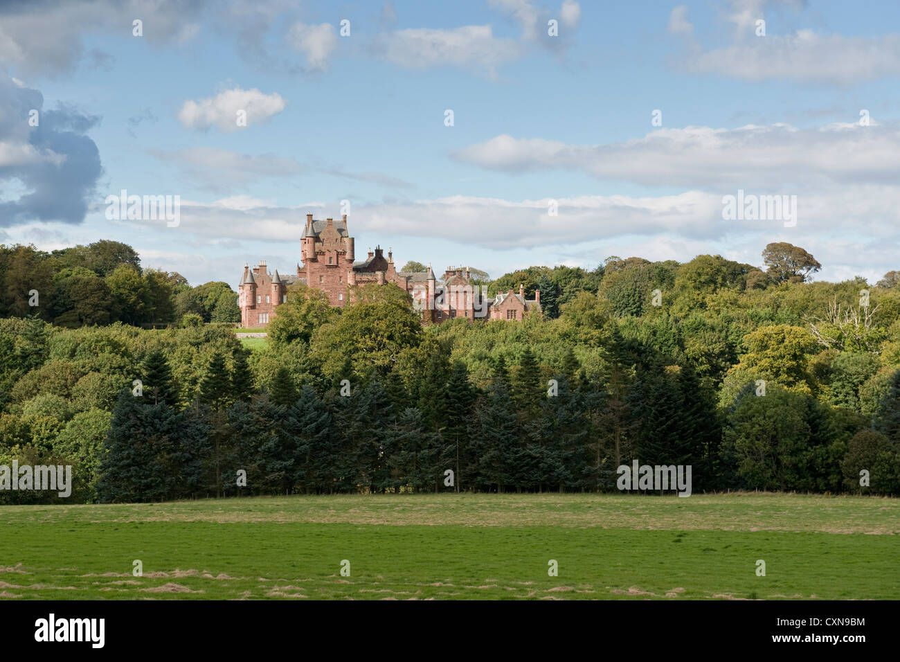 Ayton Castle. Ayton, Scottish Borders Stock Photo - Alamy