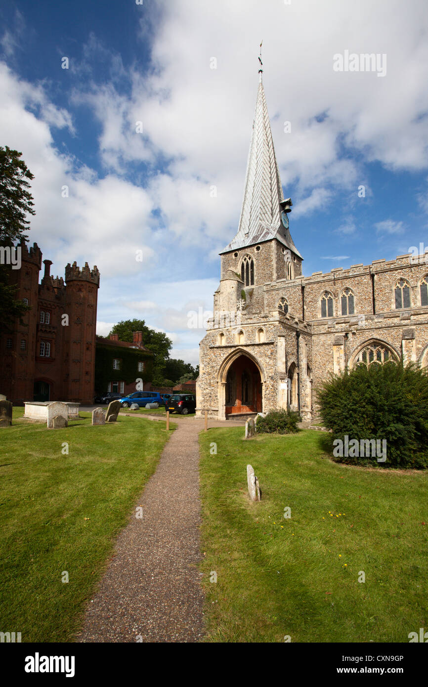 Parish church st mary suffolk hi-res stock photography and images - Alamy
