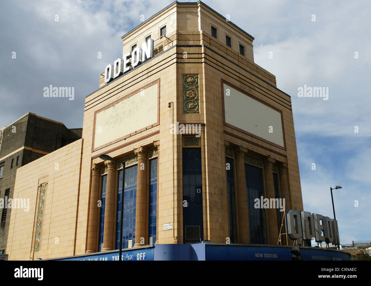 The Odeon Cinema on Holloway Road, London Stock Photo - Alamy