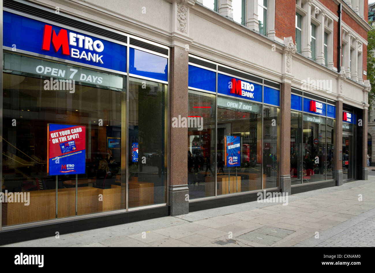 Metro bank london hi-res stock photography and images - Alamy