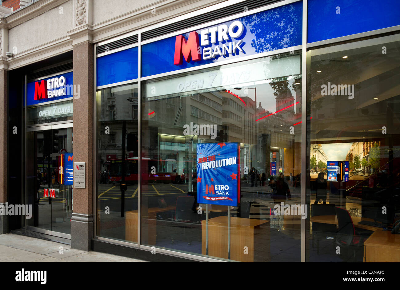 Metro bank hi-res stock photography and images - Alamy