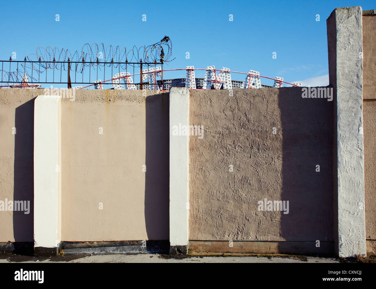 New Brighton, Liverpool, funfair back and wall Stock Photo - Alamy