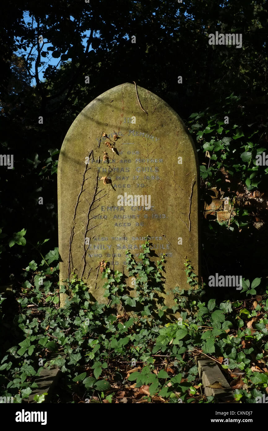 Tombstone gravestone epitaph cemetery hi-res stock photography and ...
