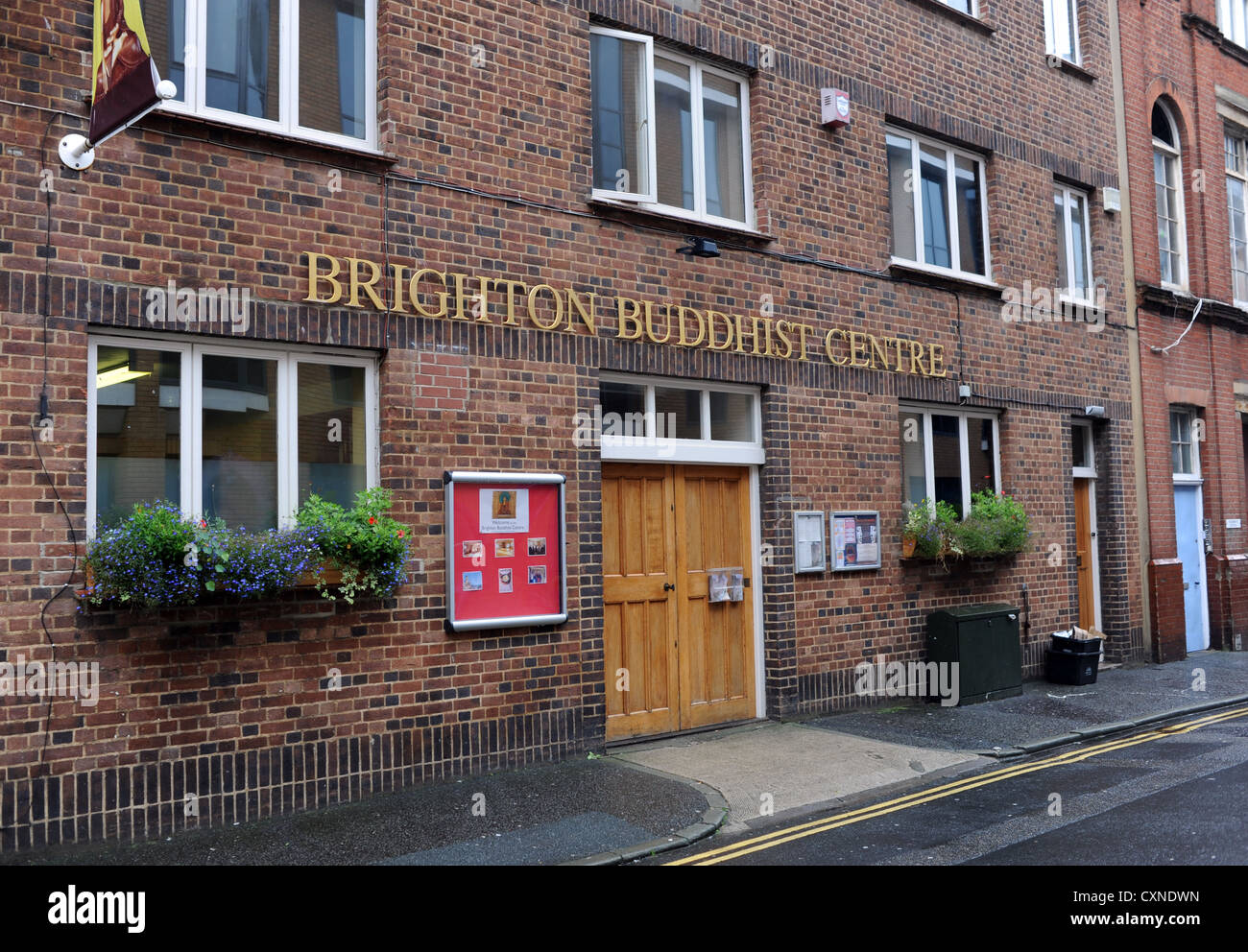 Buddhist centre uk hi-res stock photography and images - Alamy