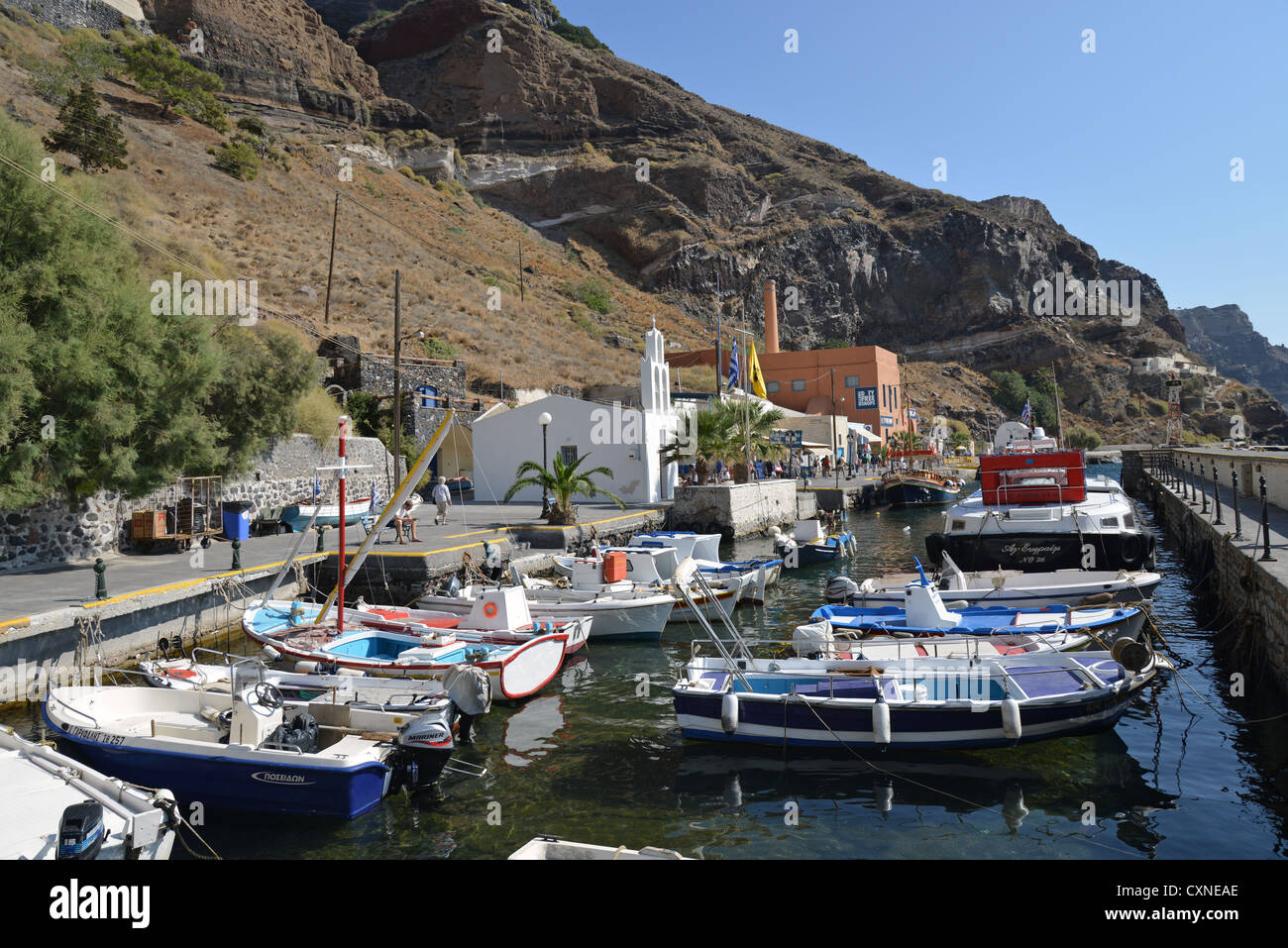 Old Port of Firá, Santorini, Cyclades, South Aegean Region, Greece ...
