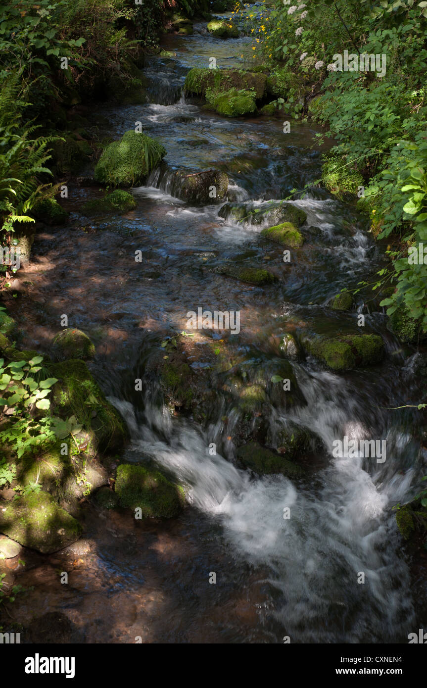 Banks of stones hi-res stock photography and images - Alamy