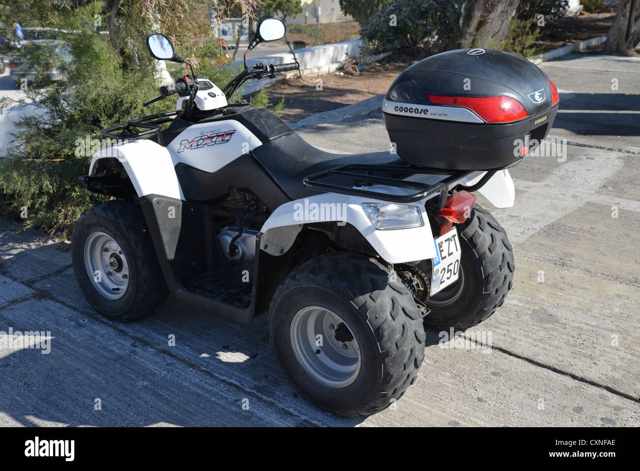 Quad in grecia hi-res stock photography and images - Alamy