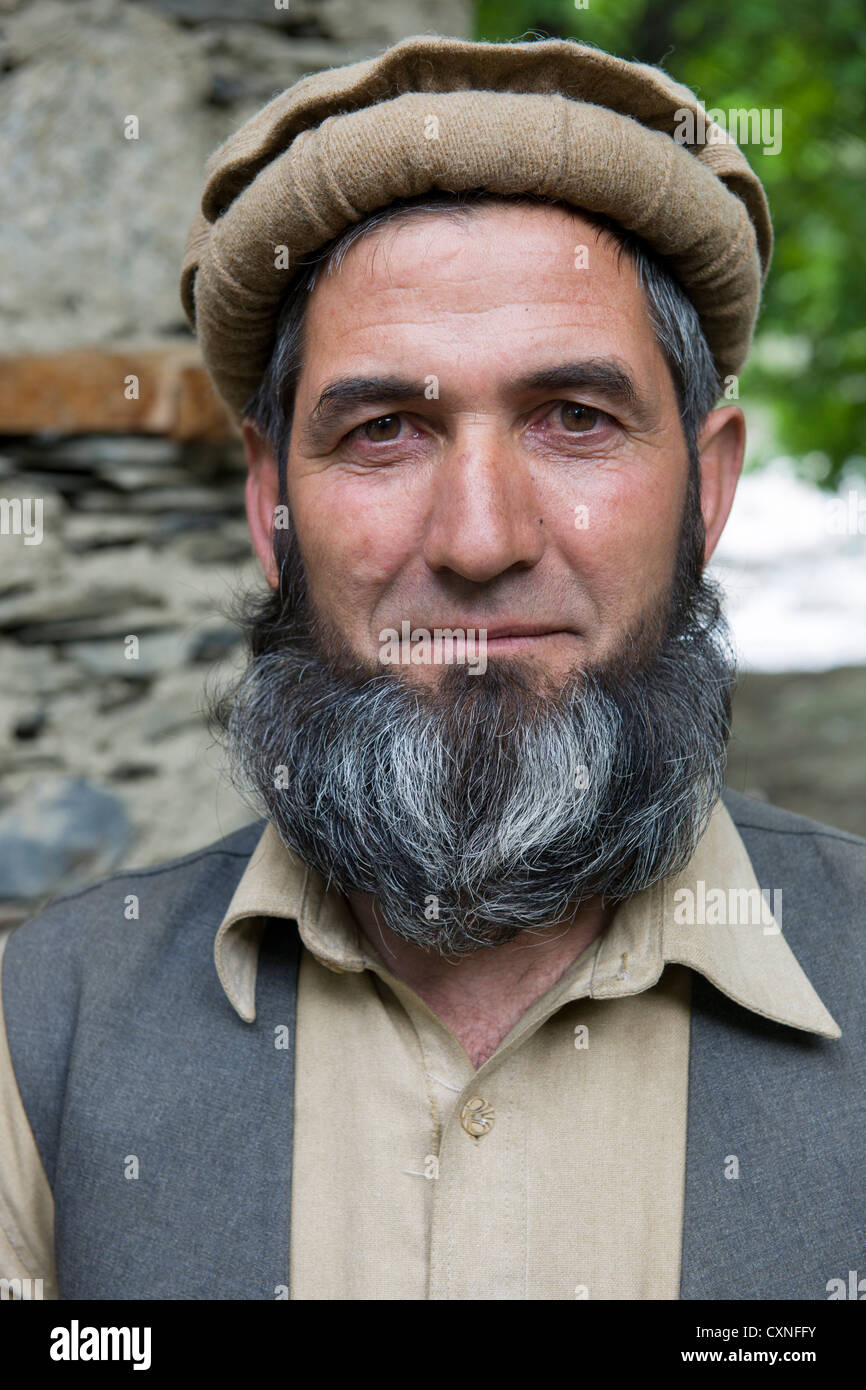 Muslim convert hi-res stock photography and images - Alamy