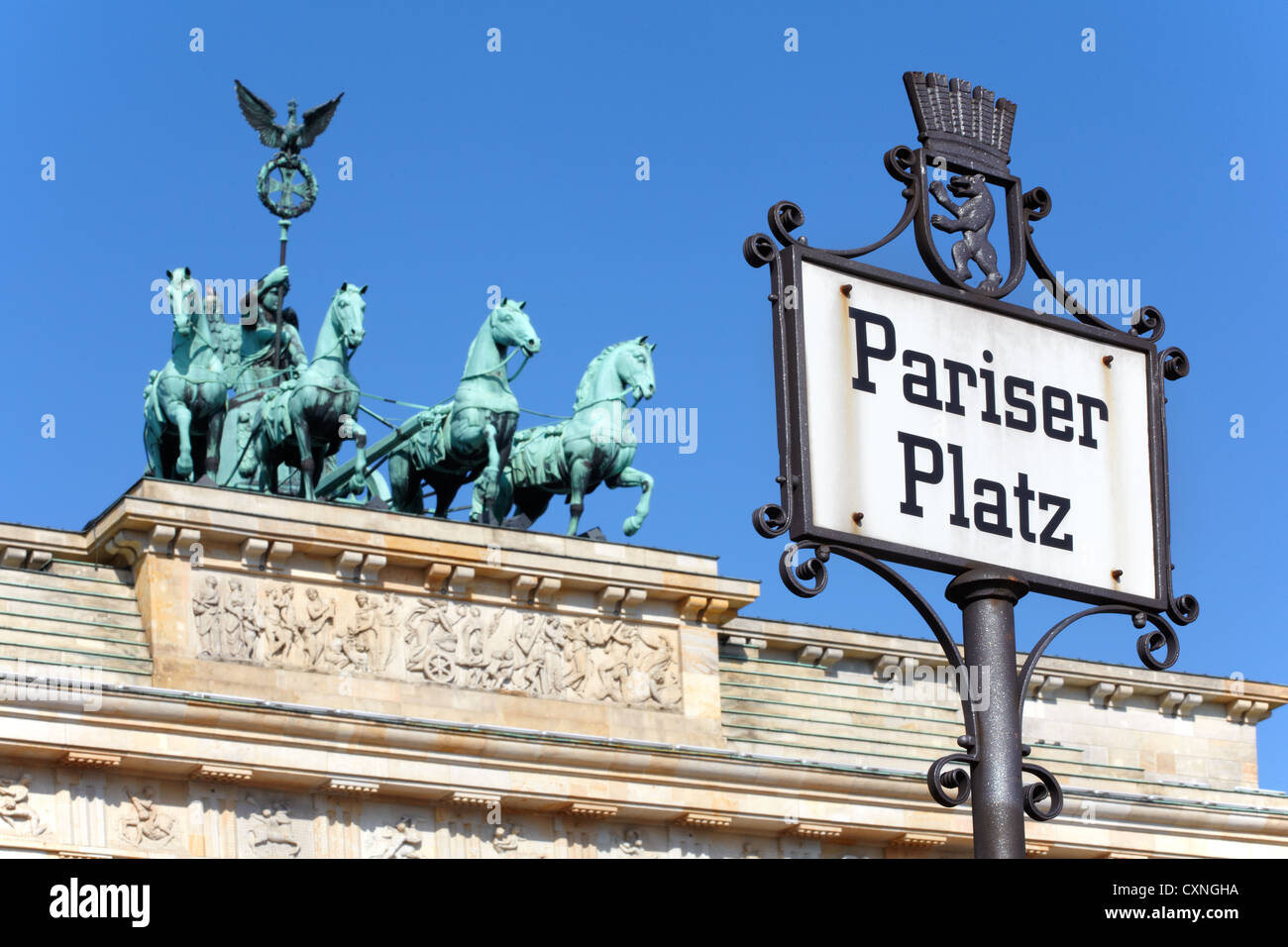 Pariser platz hi-res stock photography and images - Alamy