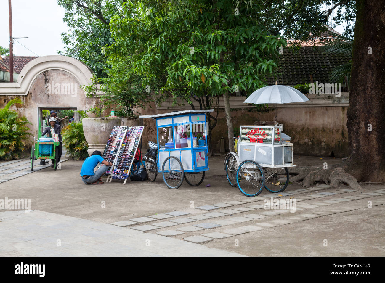 Mobile Snack Stall in Yogyakarta in Indonesia Stock Photo - Alamy