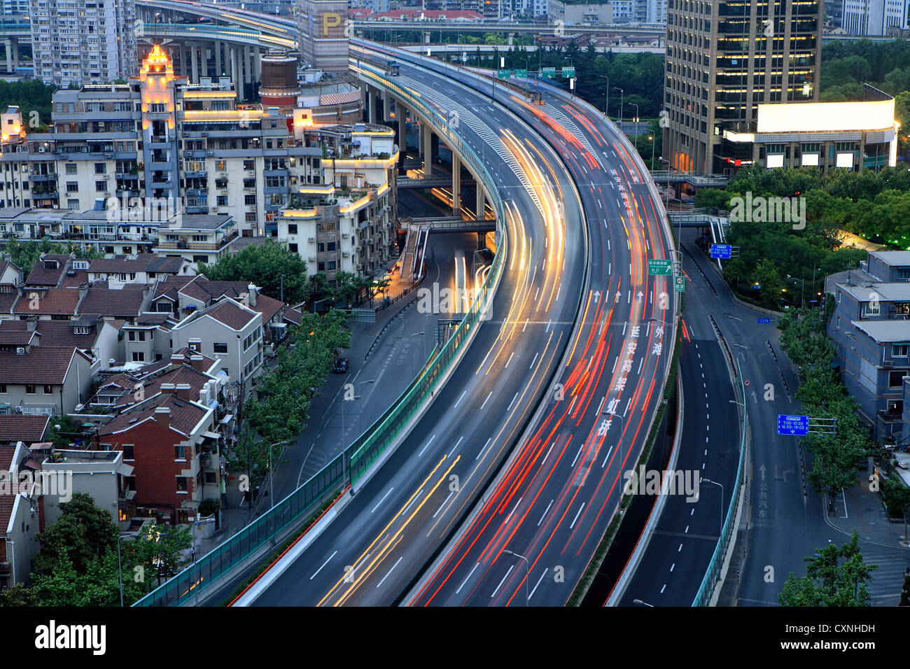 Driving through the night hi-res stock photography and images - Alamy
