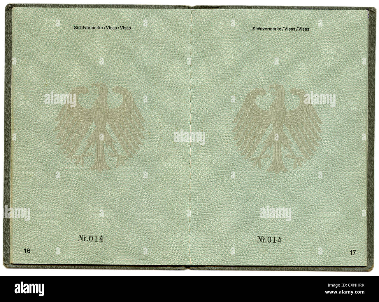 Old Germany Aliens Passport. Pages for visa marks Stock Photo - Alamy