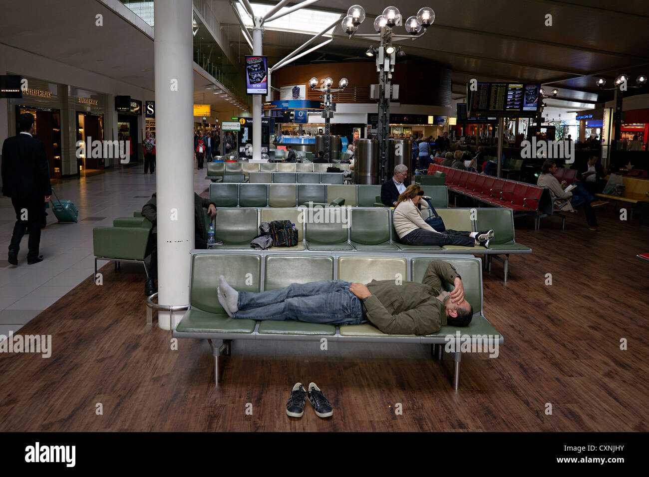 heathrow airport terminal one departures Stock Photo - Alamy
