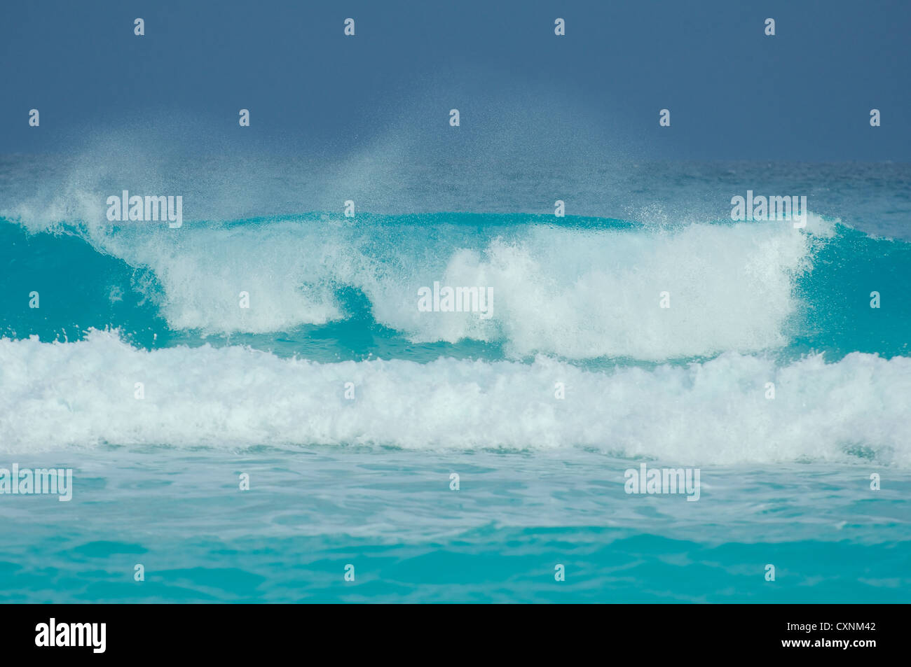 Turquoise wave hi-res stock photography and images - Alamy