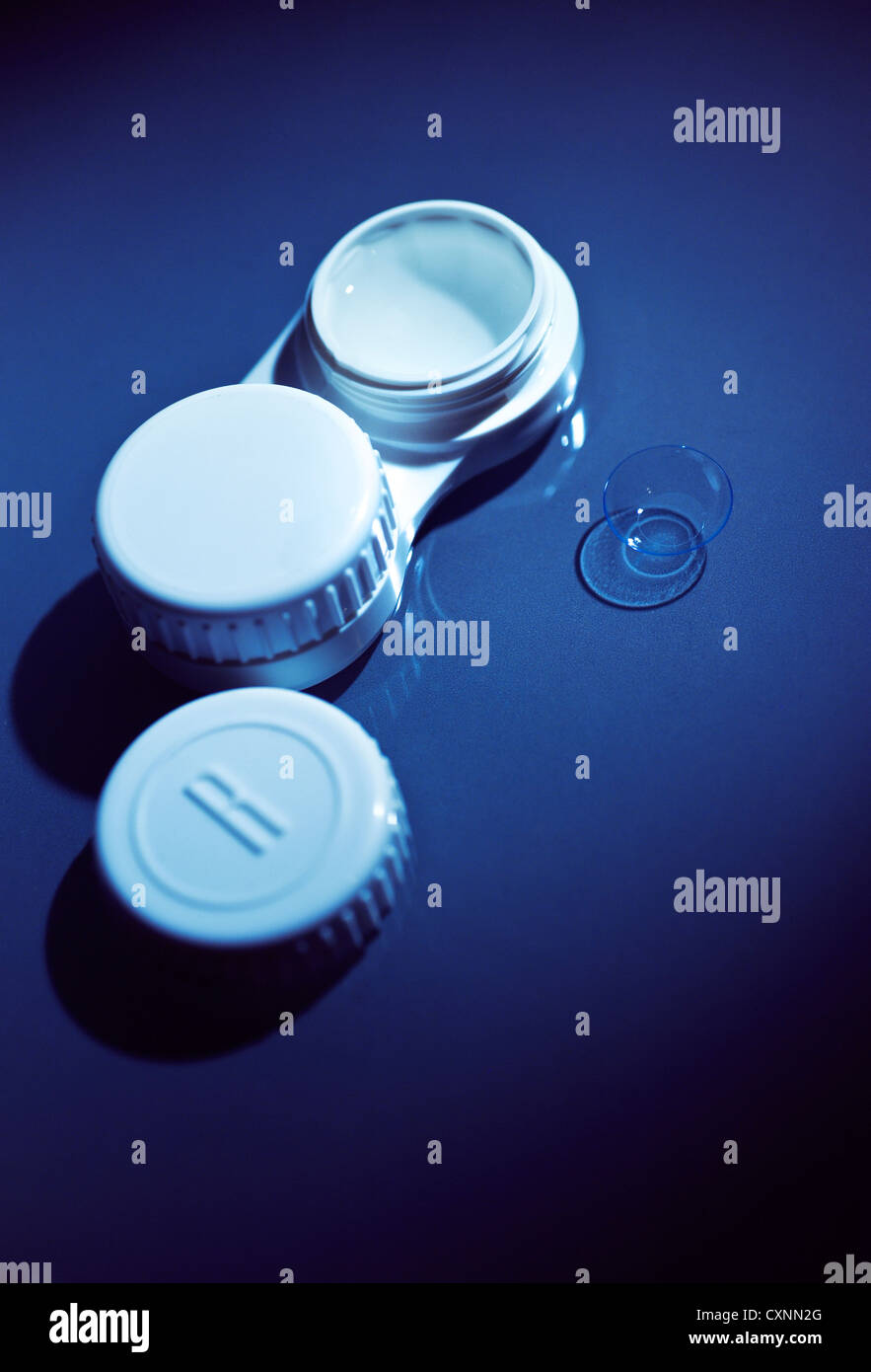 Plastic lens hi-res stock photography and images - Alamy