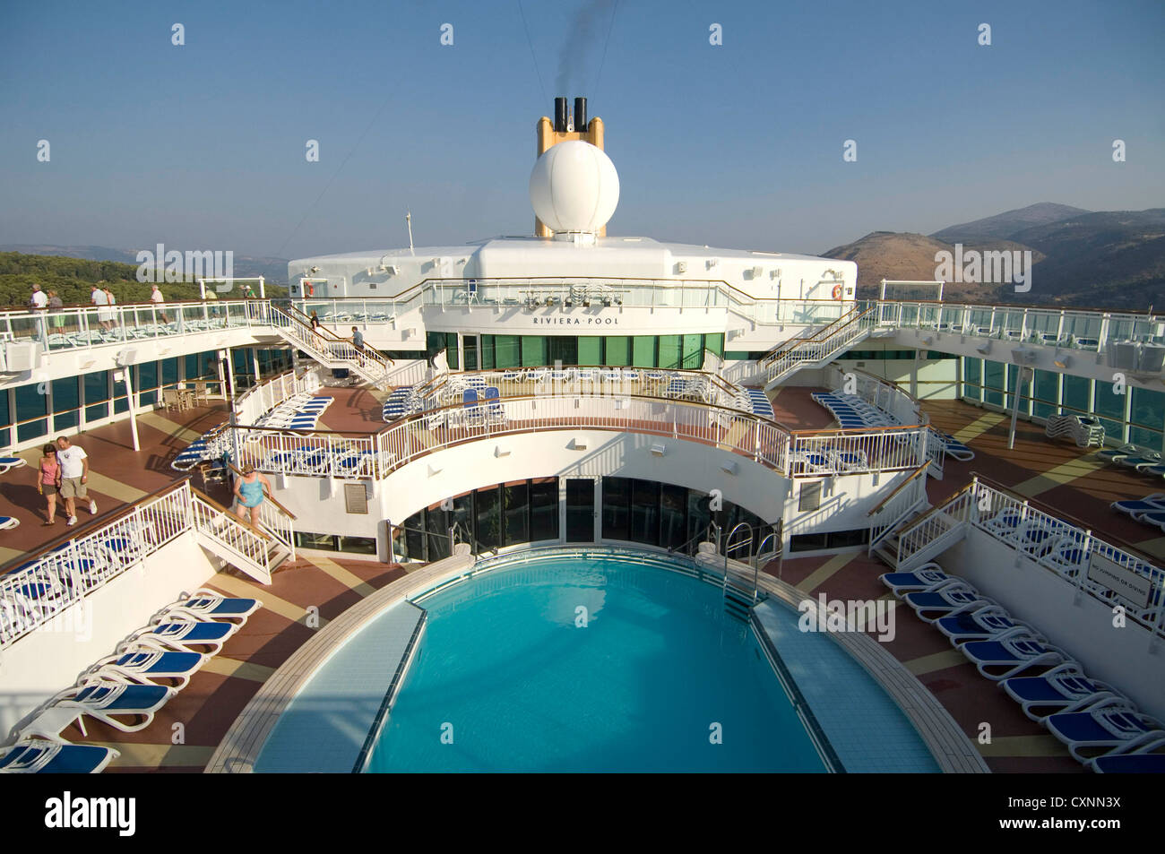 P & O luxury cruise ship Aurora Stock Photo - Alamy