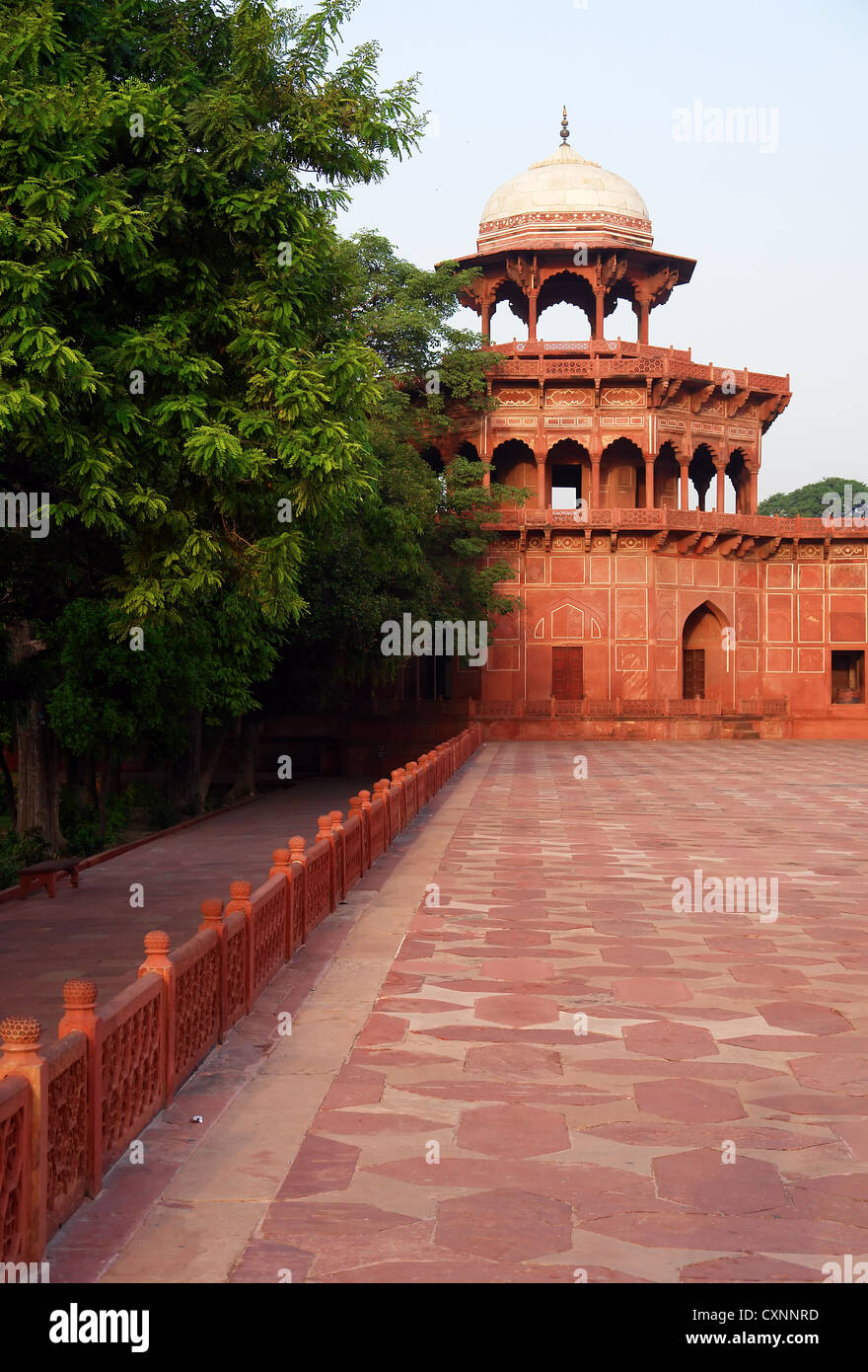 Taj mahal fort hi-res stock photography and images - Alamy