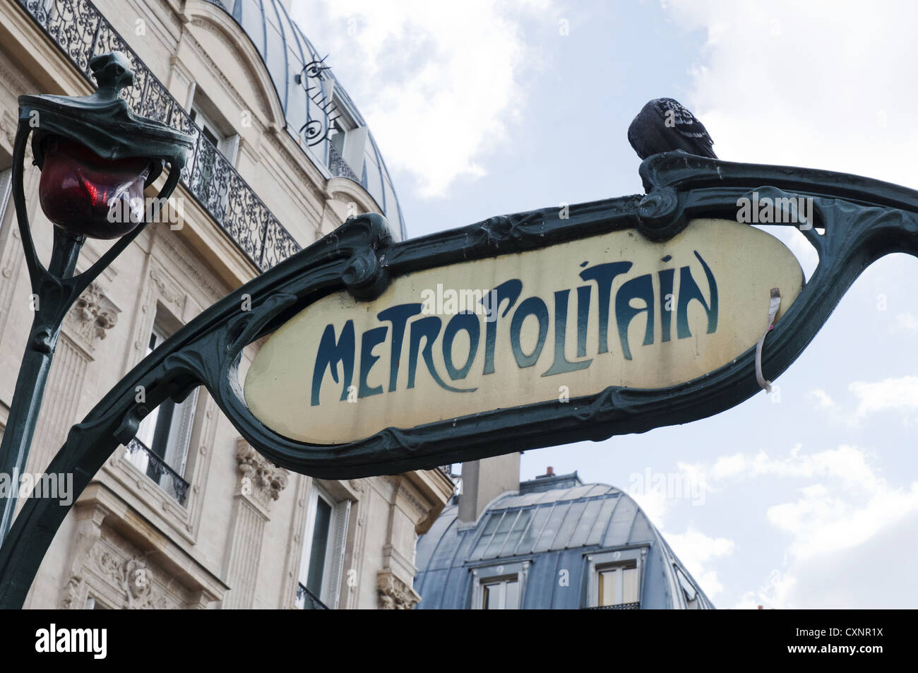 Left bank sign hi-res stock photography and images - Alamy