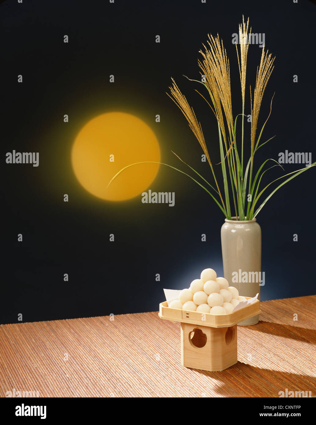 Harvest moon hi-res stock photography and images - Alamy