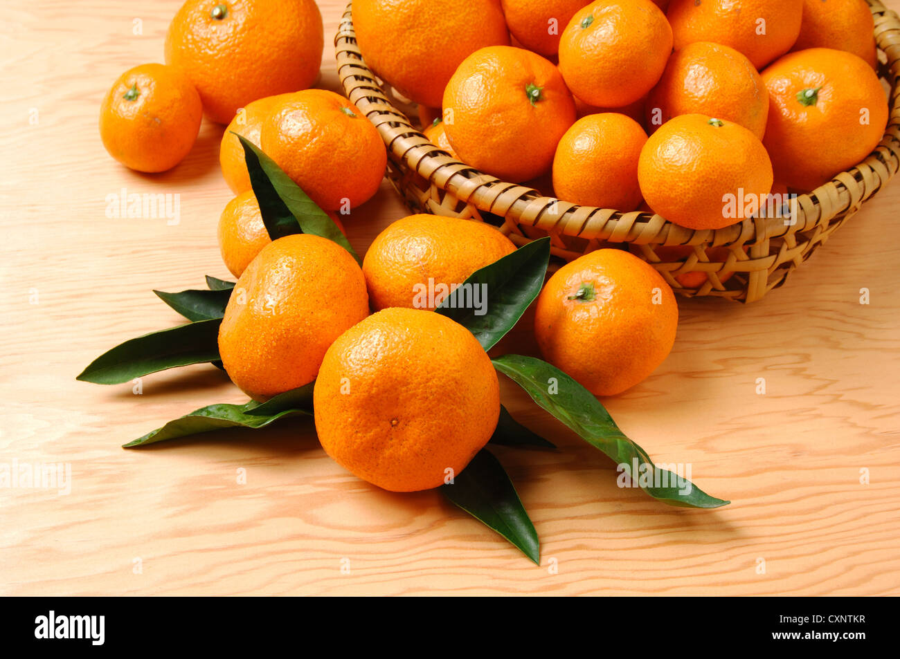 Tangerines hi-res stock photography and images - Alamy